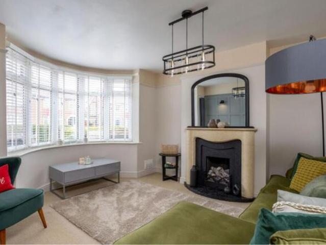 4 bedroom semi detached house for sale in Penyghent Avenue, York, YO31