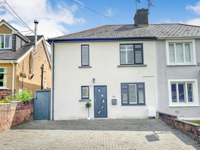 4 Bedroom Semi detached House For Sale In Pen y fai