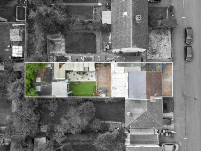 4 bedroom semi detached house for sale in Peverel Road, Cambridge, CB5