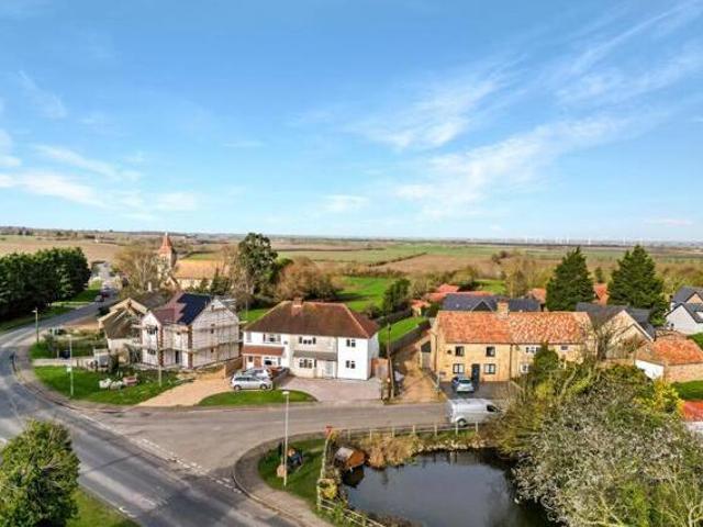 4 Bedroom Semi detached House For Sale In Pidley