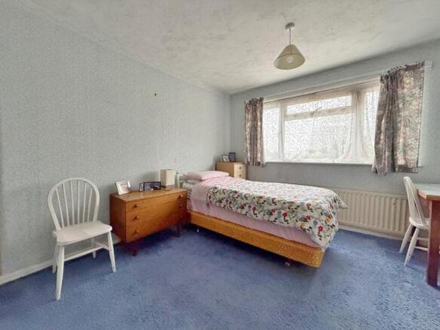 4 bedroom semi detached house for sale in Portsdown Avenue, Drayton, PO6