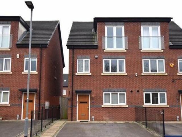 4 Bedroom Semi detached House For Sale In Prestwich