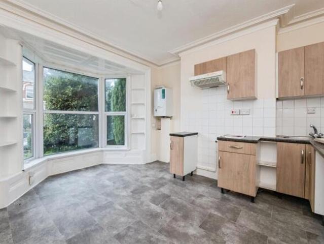 4 bedroom semi detached house for sale in Queens Road, Exeter, EX2