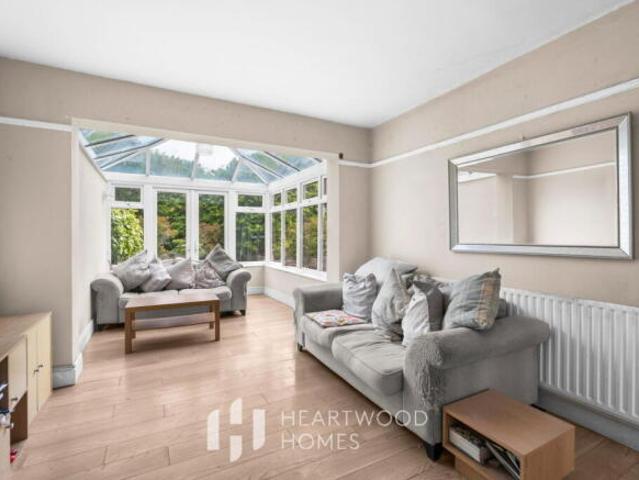 4 bedroom semi detached house for sale in Ragged Hall Lane, St. Albans, AL2 3LF, AL2