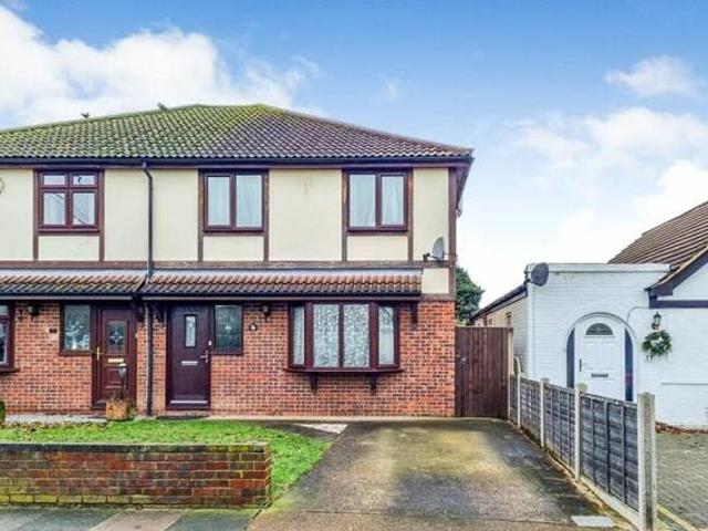 4 Bedroom Semi detached House For Sale In Rainham