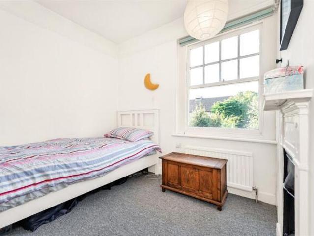 4 bedroom semi detached house for sale in Rathmore Road, Cambridge, CB1