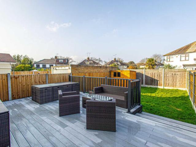 4 bedroom semi detached house for sale in Rayleigh Road, Hutton, Brentwood, CM13