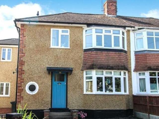 4 Bedroom Semi detached House For Sale In Reading, Berkshire