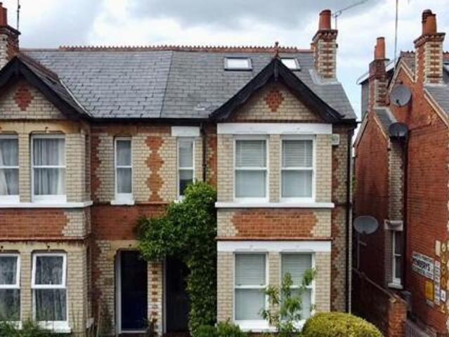 4 Bedroom Semi detached House For Sale In Reading
