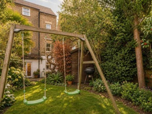 4 bedroom semi detached house for sale in Richmond Road, Central Oxford, OX1