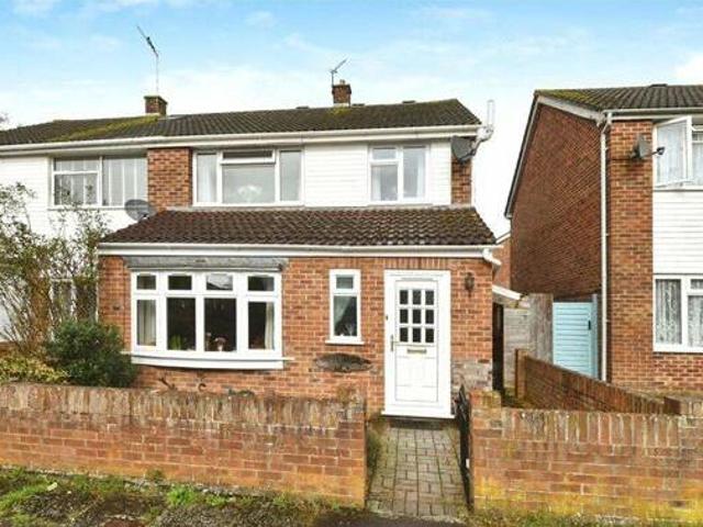 4 Bedroom Semi detached House For Sale In Romsey