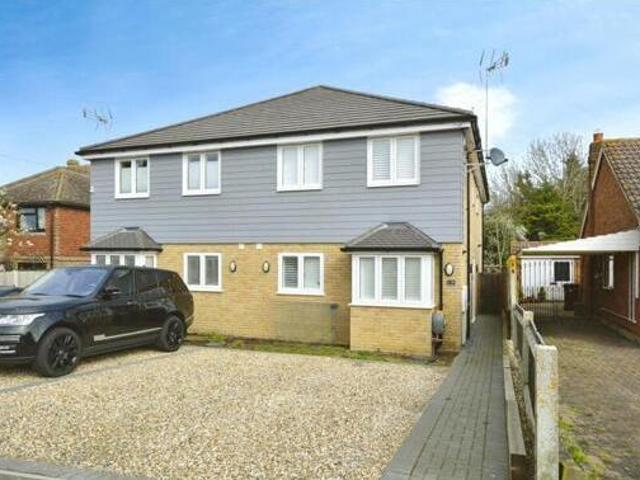 4 Bedroom Semi detached House For Sale In Rochester, Kent