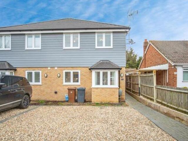 4 Bedroom Semi detached House For Sale In Rochester, Kent