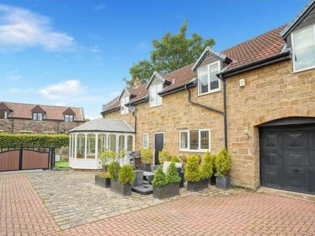 4 Bedroom Semi detached House For Sale In Rotherham, South Yorkshire