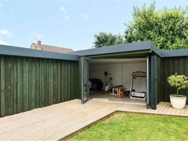 4 bedroom semi detached house for sale in Routs Way, Southampton, SO16