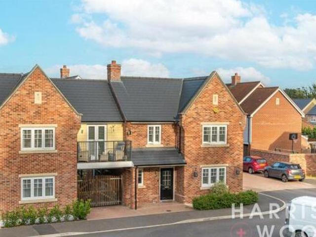 4 Bedroom Semi detached House For Sale In Rowhedge, Colchester