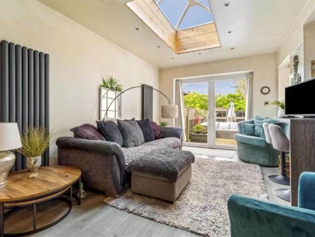 4 bedroom semi detached house for sale in Rugby Road, Worthing, BN11