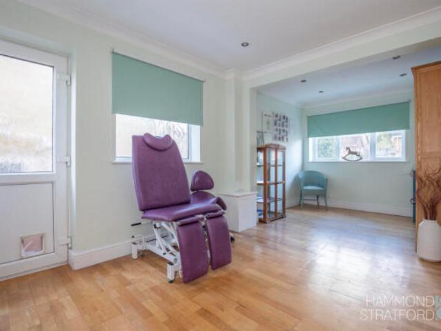 4 bedroom semi detached house for sale in Rugge Drive, Eaton, NR4