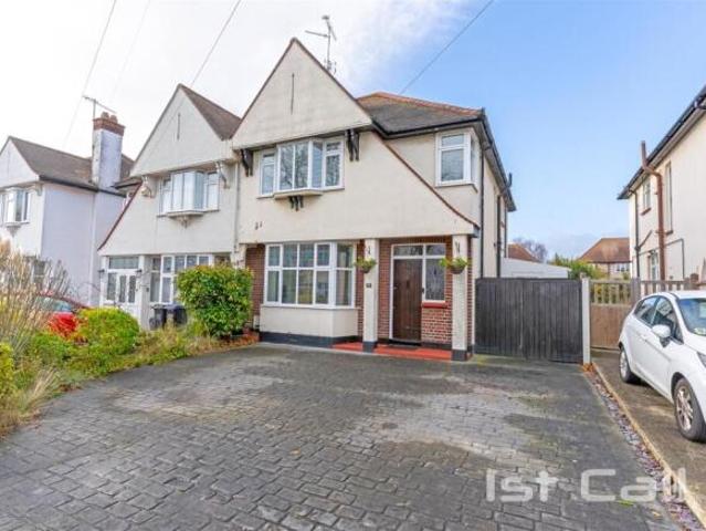 4 bedroom semi detached house for sale in Rutland Avenue, Southend on Sea, SS1