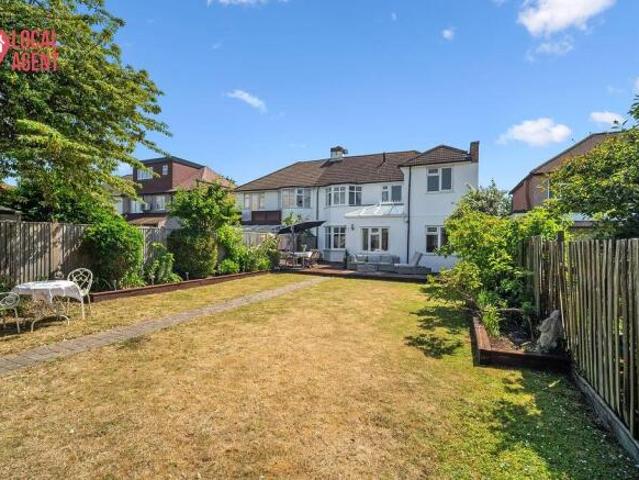 4 bedroom semi detached house for sale in Rydal Drive, Bexleyheath, DA7