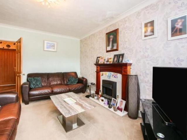 4 bedroom semi detached house for sale in Scawton Avenue, York, YO31