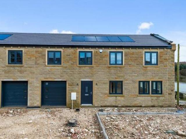 4 Bedroom Semi detached House For Sale In Scholebrook Lane, West Yorkshire