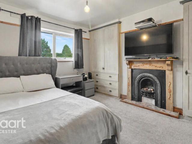4 bedroom semi detached house for sale in Scraptoft Lane, Leicester, LE5