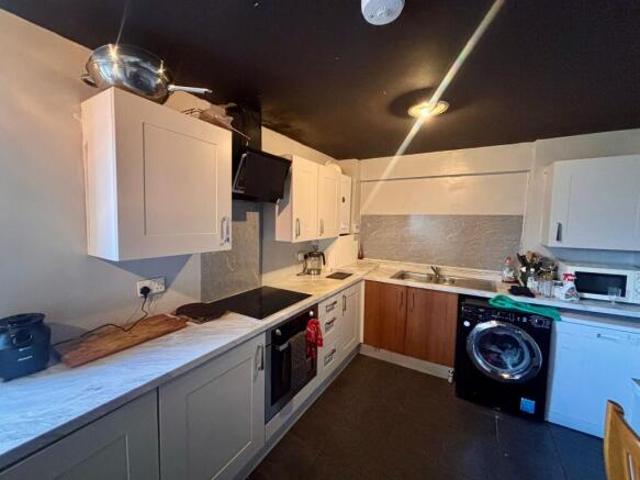 4 bedroom semi detached house for sale in Sandene Avenue, Crosland Moor, Huddersfield, HD4
