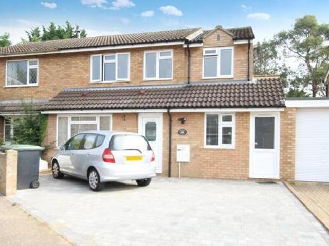 4 Bedroom Semi detached House For Sale In Sandy, Bedfordshire