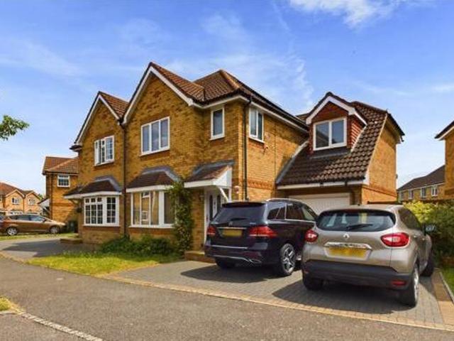 4 Bedroom Semi detached House For Sale In Sandy, Bedfordshire