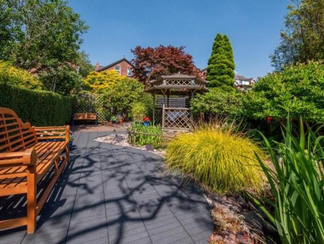 4 bedroom semi detached house for sale in Sandy Lane, Stretford, M32