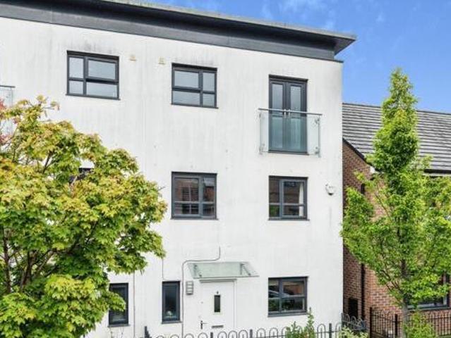 4 Bedroom Semi detached House For Sale In Salford, Greater Manchester