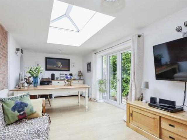 4 Bedroom Semi detached House For Sale In Sapcote