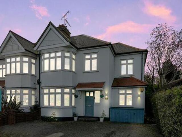 4 Bedroom Semi detached House For Sale In Shoeburyness, Essex