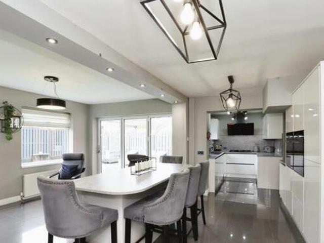 4 Bedroom Semi detached House For Sale In Sheffield, South Yorkshire