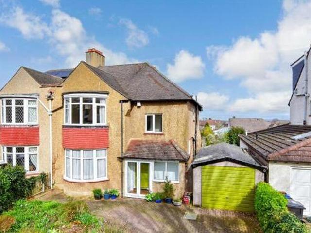 4 Bedroom Semi detached House For Sale In Shirley, Croydon
