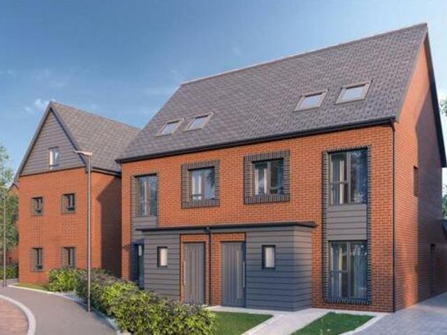 4 Bedroom Semi detached House For Sale In Shirley