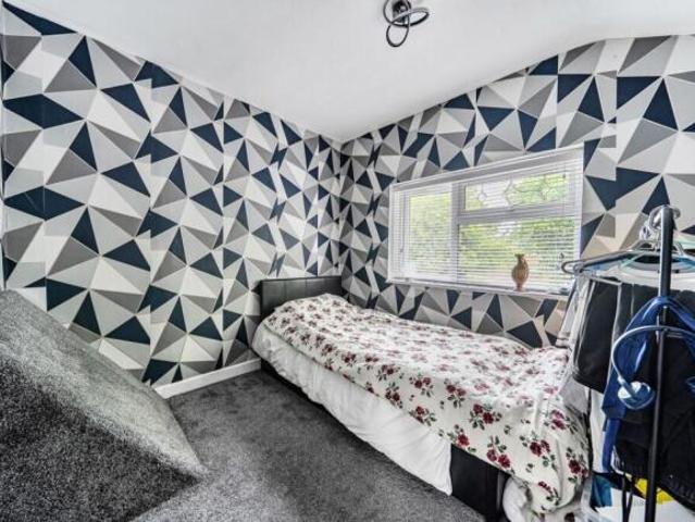 4 bedroom semi detached house for sale in Shrivenham Road, Swindon, SN1