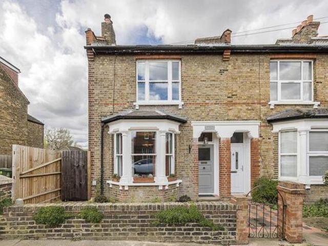 4 Bedroom Semi detached House For Sale In Sidcup