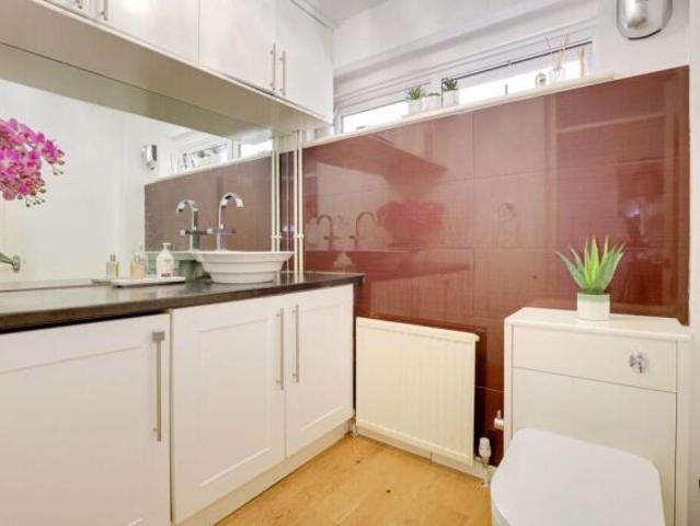 4 bedroom semi detached house for sale in Silverthorne Drive, Caversham Heights, RG4