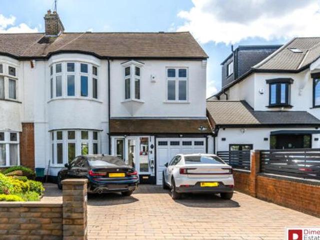 4 Bedroom Semi detached House For Sale In South Woodford, East London