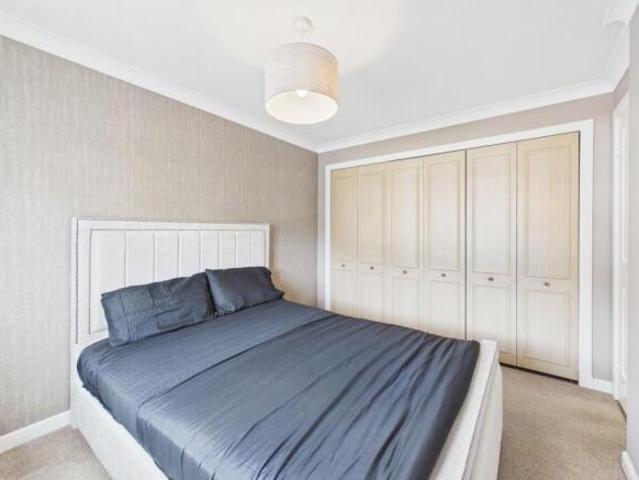 4 bedroom semi detached house for sale in South Dumbreck Road, Kilsyth, G65