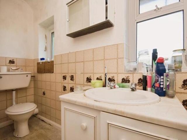 4 bedroom semi detached house for sale in Southall Avenue, Brighton, East Sussex, BN2
