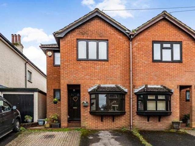 4 Bedroom Semi detached House For Sale In Southampton, Hampshire
