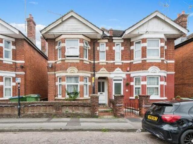4 Bedroom Semi detached House For Sale In Southampton, Hampshire