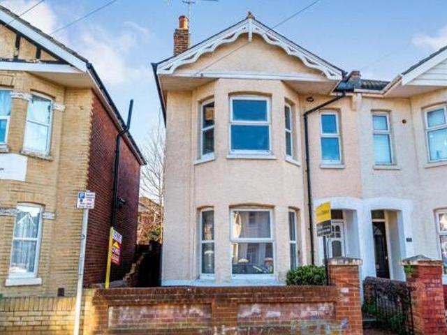 4 Bedroom Semi detached House For Sale In Southampton, Hampshire