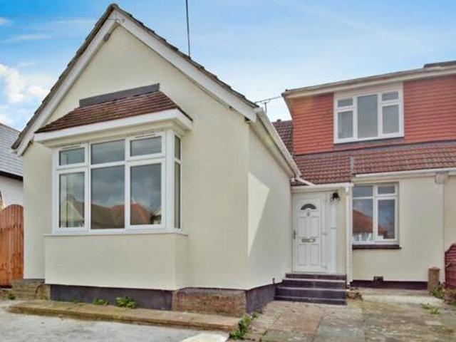 4 Bedroom Semi detached House For Sale In Southend on sea, Essex