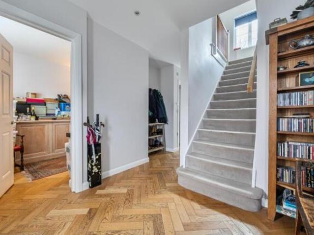 4 bedroom semi detached house for sale in Southway, Totteridge, N20