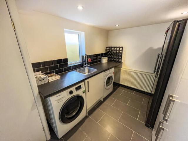 4 bedroom semi detached house for sale in Spencefield Lane, Leicester, Leicestershire, LE5