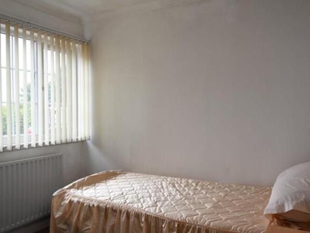 4 bedroom semi detached house for sale in Spring Road, Kempston, Bedford, MK42